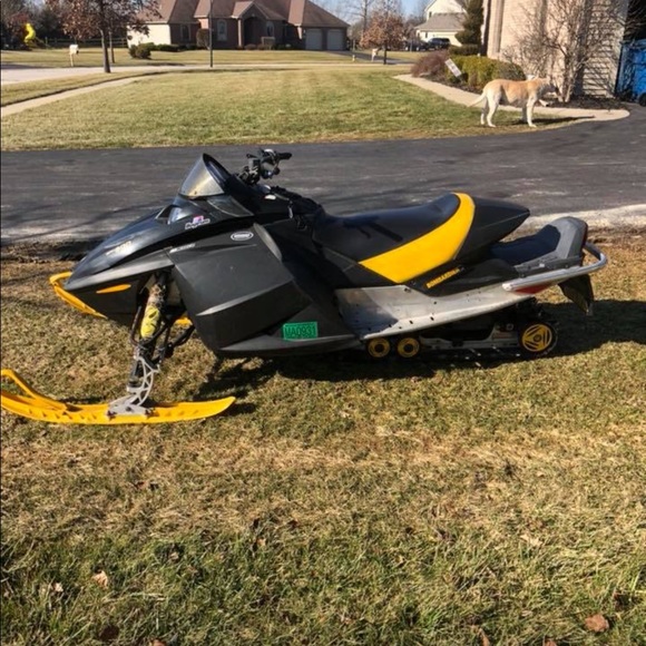 bombarder | Other | 204 Mxz 800 | Poshmark